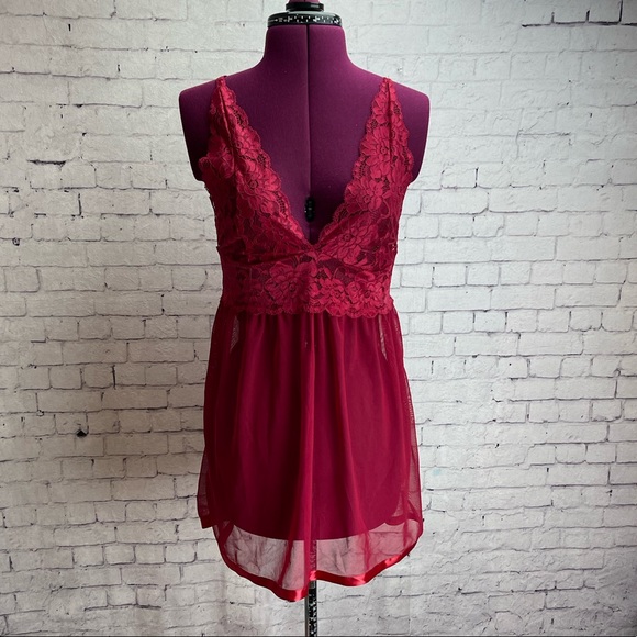 Avid Love | Intimates & Sleepwear | Avid Love Size Medium Red Lace ...